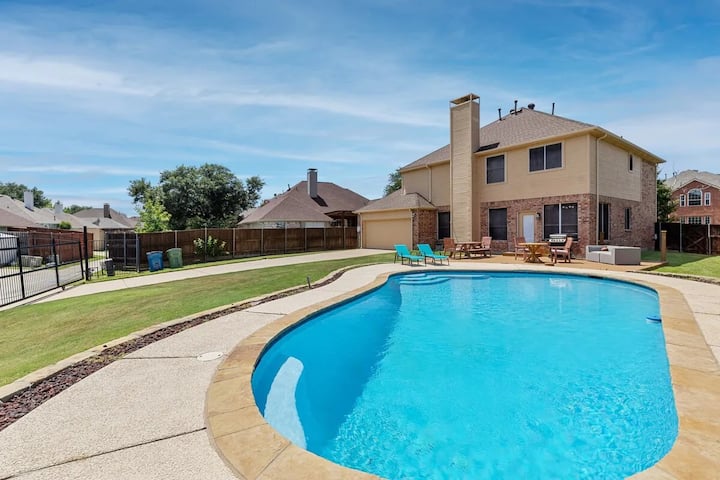 Sunswept Estate (Near Lake Lewisville) - Lewisville, TX