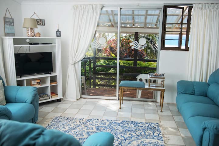 Beach House 1 With Ocean Views - Mtwalume