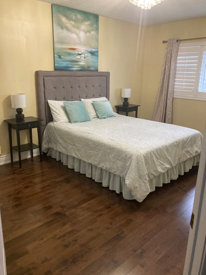Monthly Rental Or Longer 20mins To Pearson Airport - Bolton