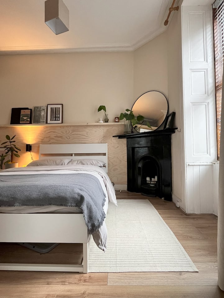Beag Apartment Near Haymarket - Edinburgh