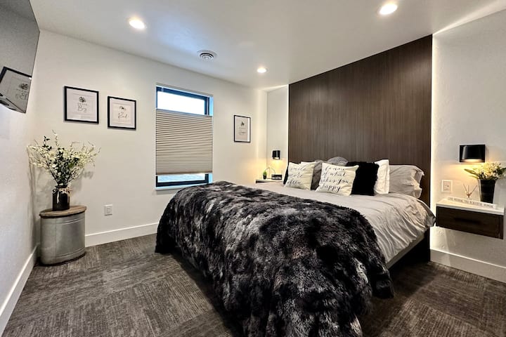 Rumsey Lofts (Suite 1) One Block From Main Street! - Cody