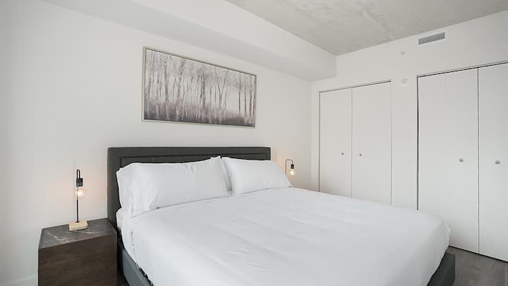 Luxury In Heart Of Mtl 1906: Metro/gym/pool Access - Montreal