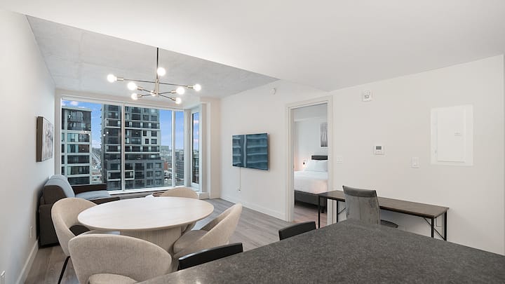 Luxury In Heart Of Mtl 1806: Metro/gym/pool Access - Montreal