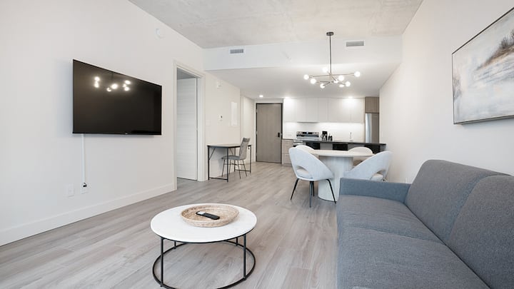 Luxury In Heart Of Mtl 1706: Metro/gym/pool Access - Montreal