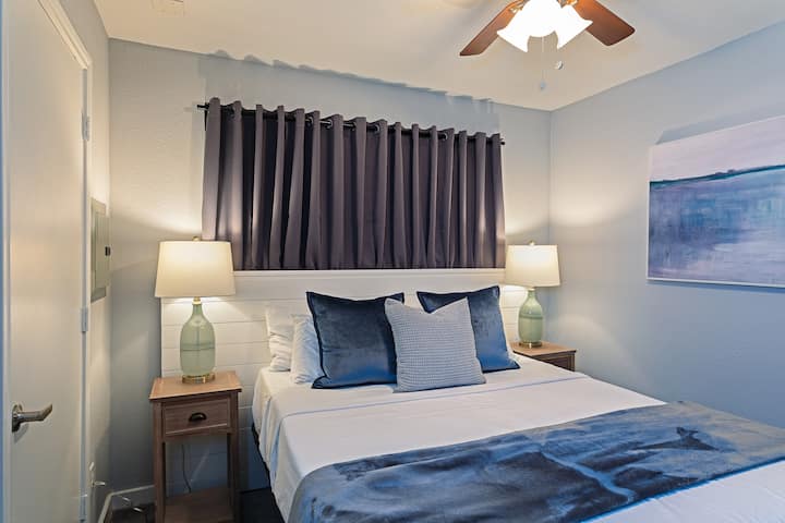 2br The Raven Flats 13 | Hermann Park, Med Center! - Houston, TX
