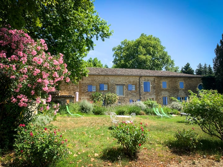 Le Mas Des Platanes, Gîte Les Lavandes - Valréas