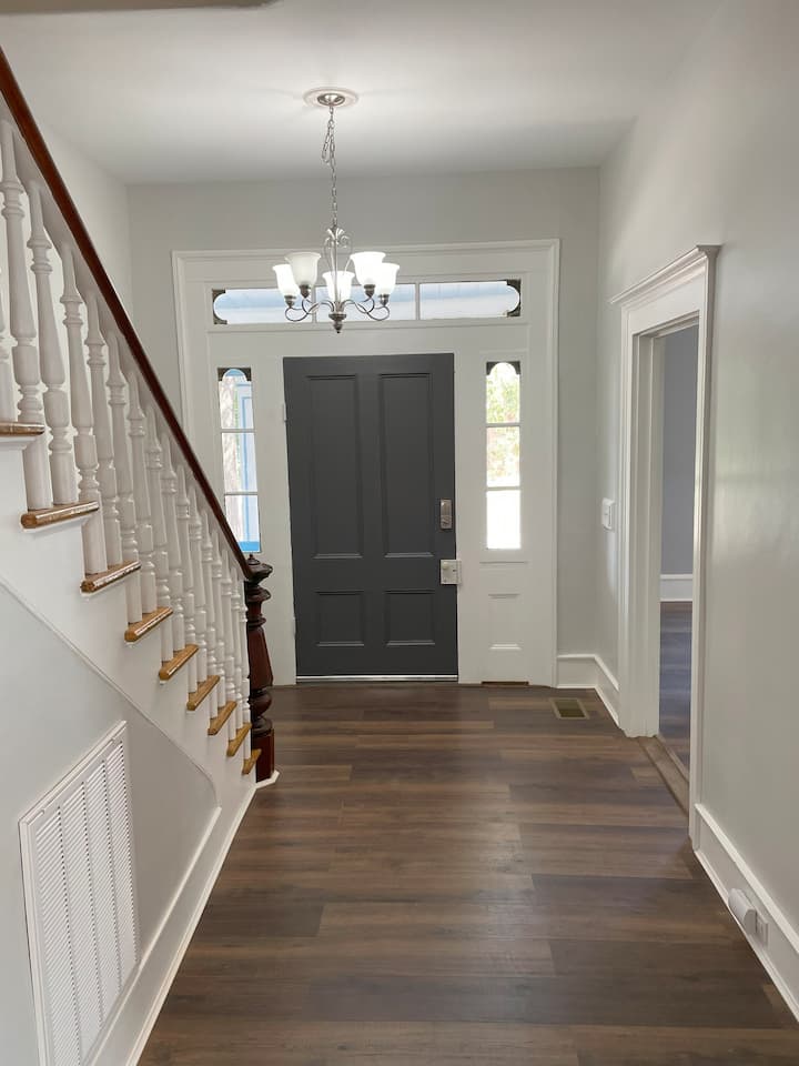 A Labor Of Love - Stunning 4br/3.5ba Victorian ! - Danville, VA