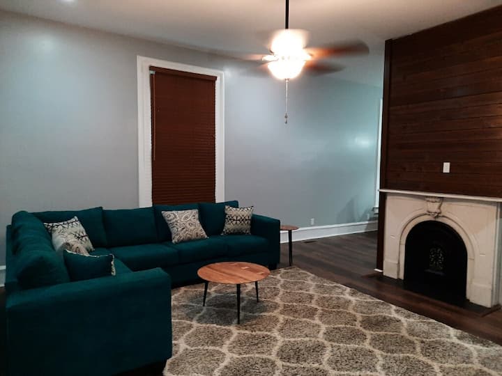 A Labor Of Love - Stunning 4br/3.5ba Victorian ! - Danville, VA