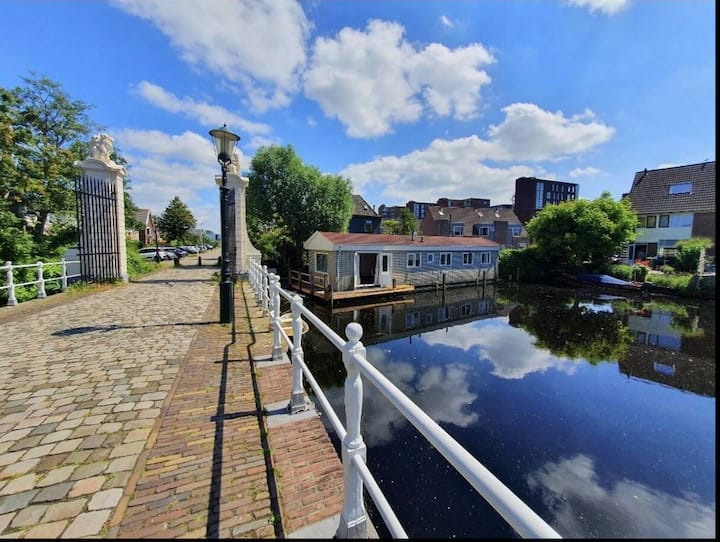 Charming Houseboat In Alkmaar - Heiloo