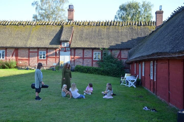 "Sagolik." Gör Ett Undantag: Bo I Undantaget - Eslöv