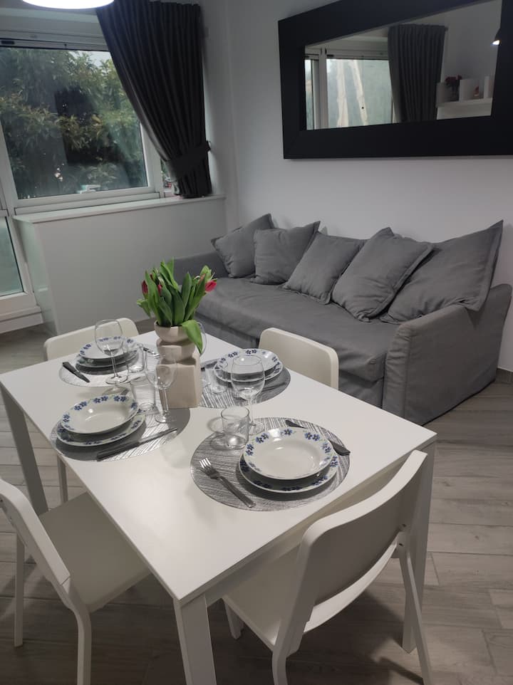 Mamba House 200 Mt Dal Mare - Terracina