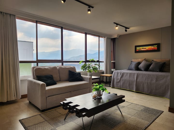Excelente Ubicación, A/c, Gran Vista, Hermoso - Medellín, Colombia