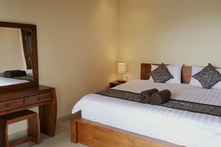 Ubud Homestead Guest Room 1 – Breakfast - Ubud