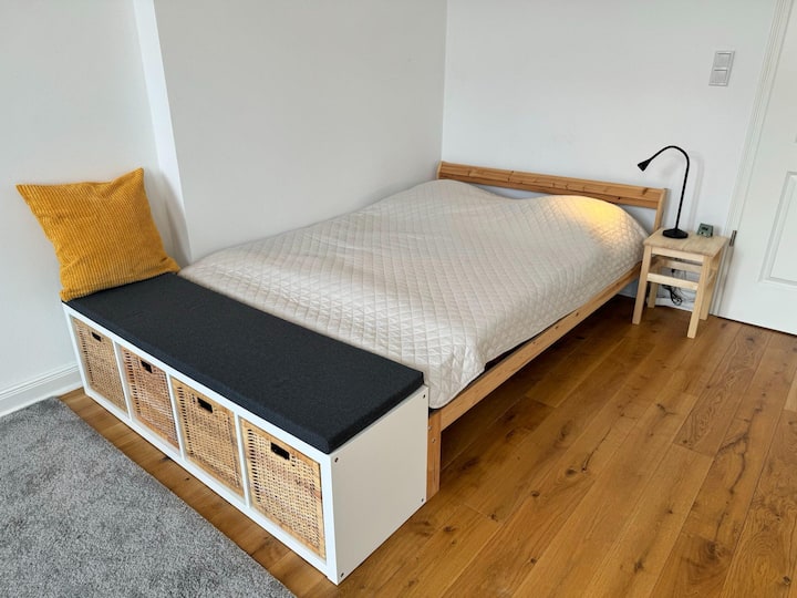 Gemütliches Zimmer Mit Bad Im Regenbogenkiez - Berlin