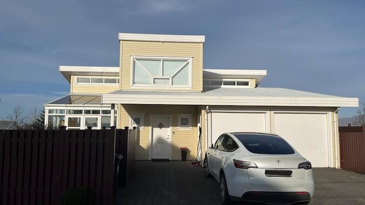 Beautiful Home - Amazing View - IJsland