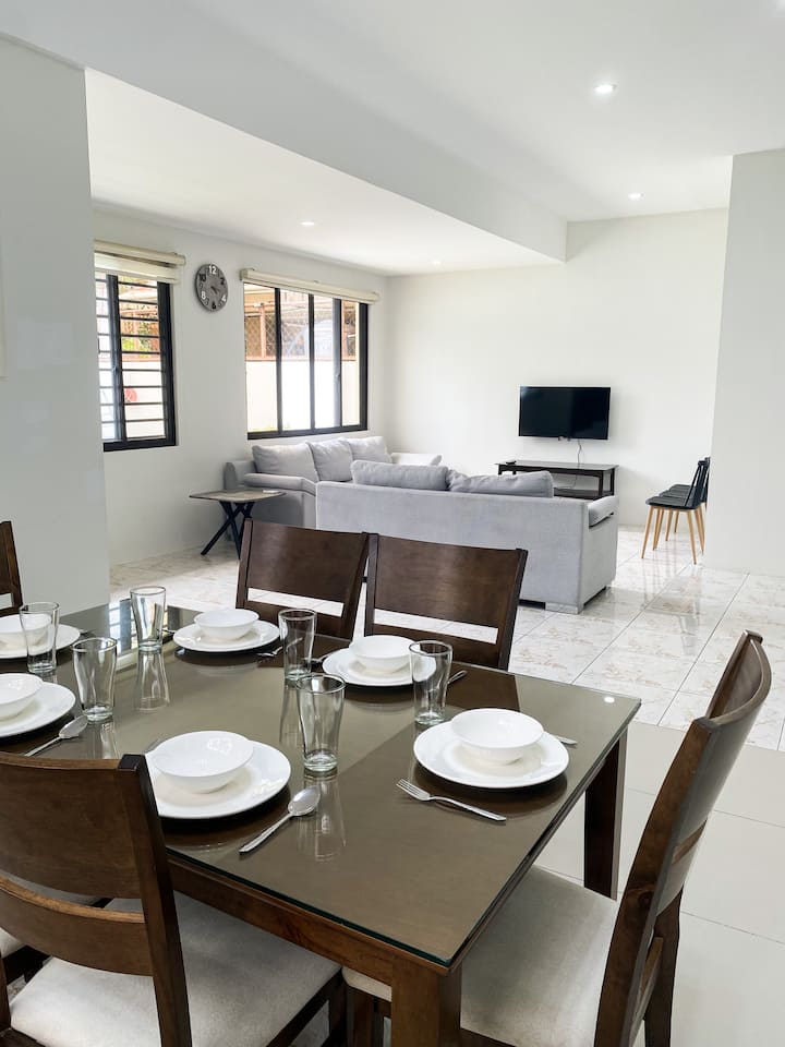 Whole House 3 Bedroom Downtown Near Abreeza Mall - Davao City