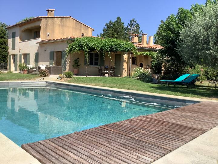 Gite 2 Pers Piscine En Lubéron - Rustrel