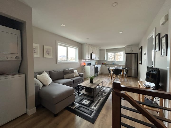 Cozy Suite On Royal Ave - Kamloops