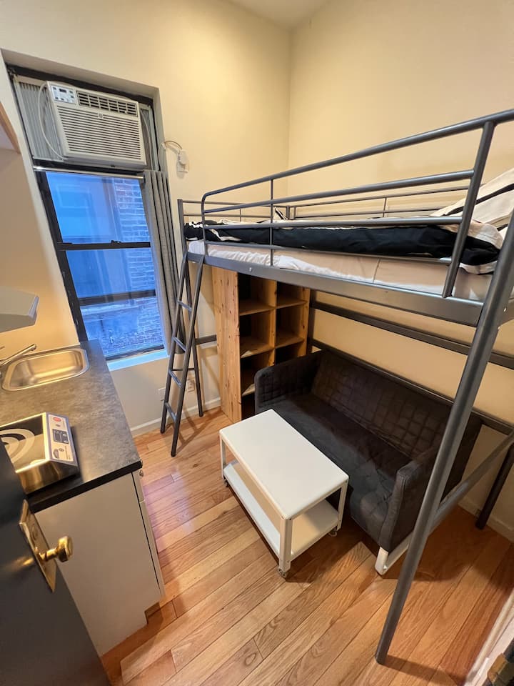 Tiny Shared Bath Private Studio Times Square #501 - Queens, NY