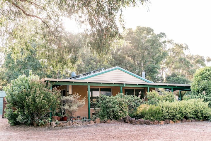Banksia And Protea Gardens - Margaret River