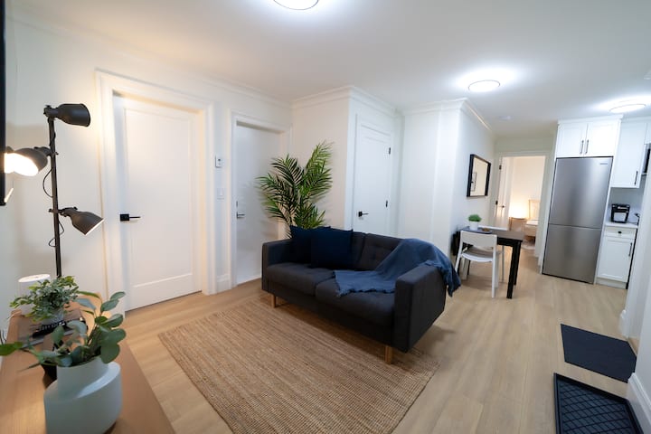 New 2 Bedroom Bsmt Suite In Surrey - Surrey, BC