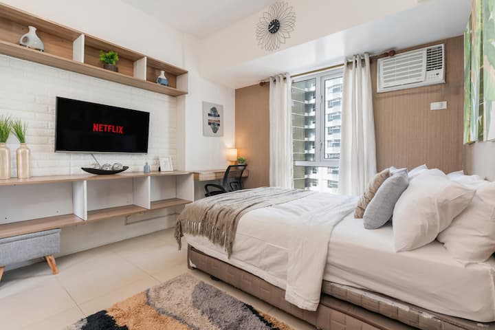 Central Cebu Studio It Park • Best For Budget Stay - Cebu