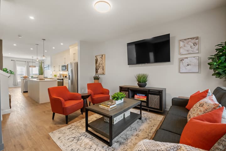 New|3br W/loft|close To Shopping|hospital - 卡加利