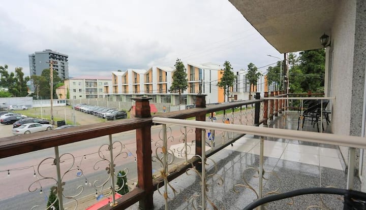Villa Carleone Apartments - 巴統