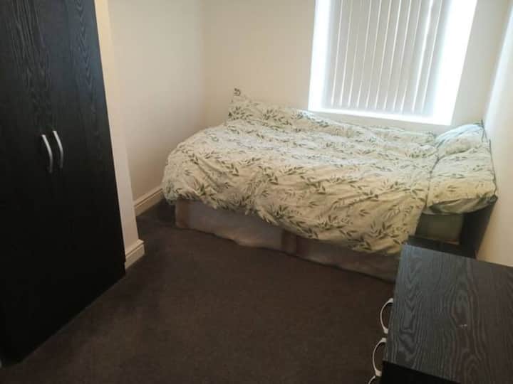 Double Bed (G4) Close To Burnley City Centre - Burnley