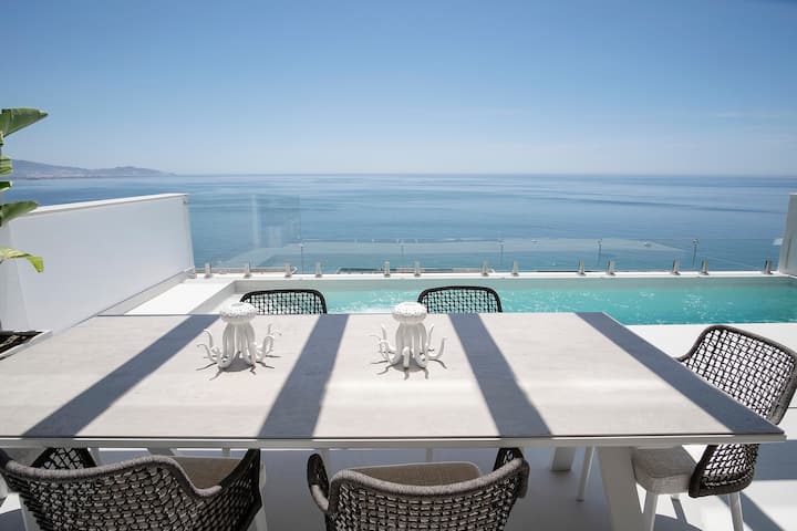 Villa De Lujo Con Vista Al Mar Y Piscina Privada - Salobreña
