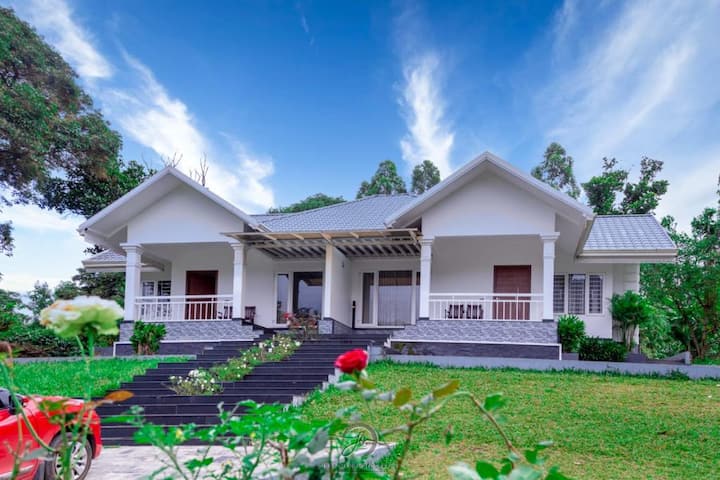 2 Suite Room In A Premium Villa - Marayoor