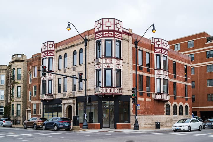 Logan Square Sro Hotel Group Booking - Oak Park, IL
