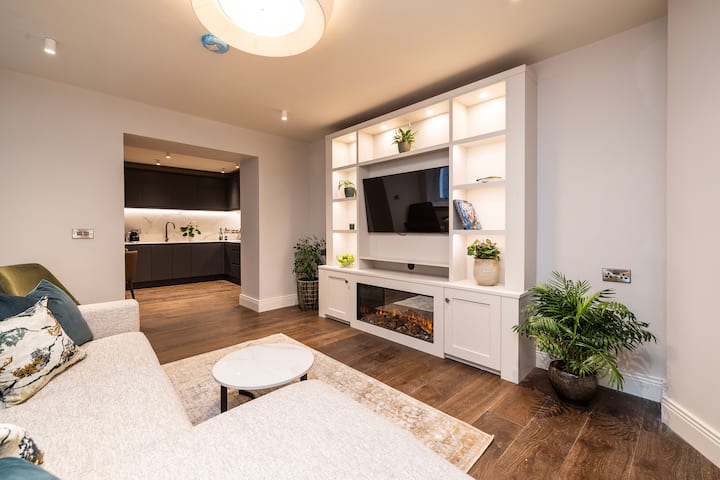 Spacious City Centre Apartment - Dublin