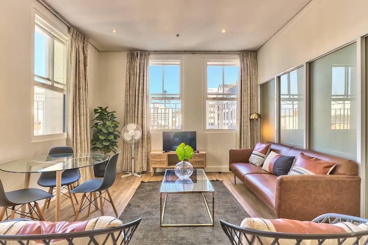 1 Bedroom Apartment In Central Cbd On Bree Street - Cape Town