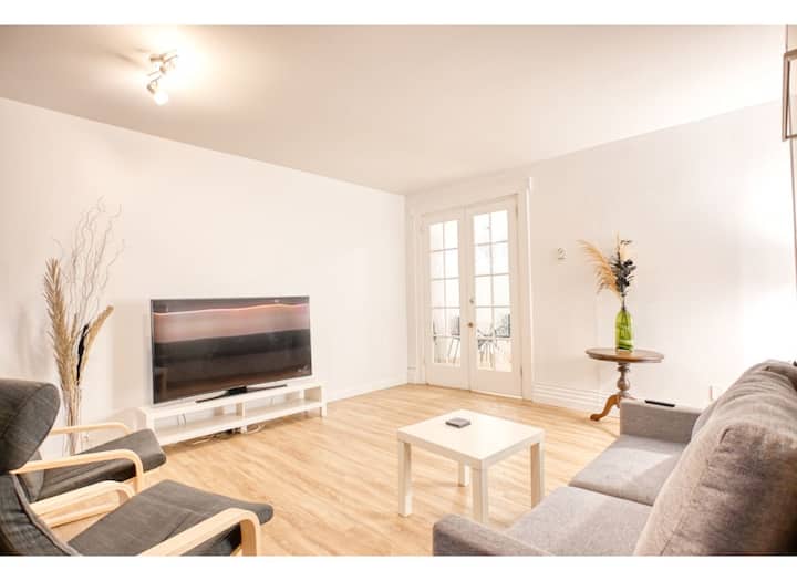 Splendide3½ Rénové, 1 Rue De Grande Allée+montcalm - Québec, QC