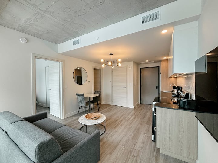 Luxury In Heart Of Mtl 1805: Metro/gym/pool Access - Montreal
