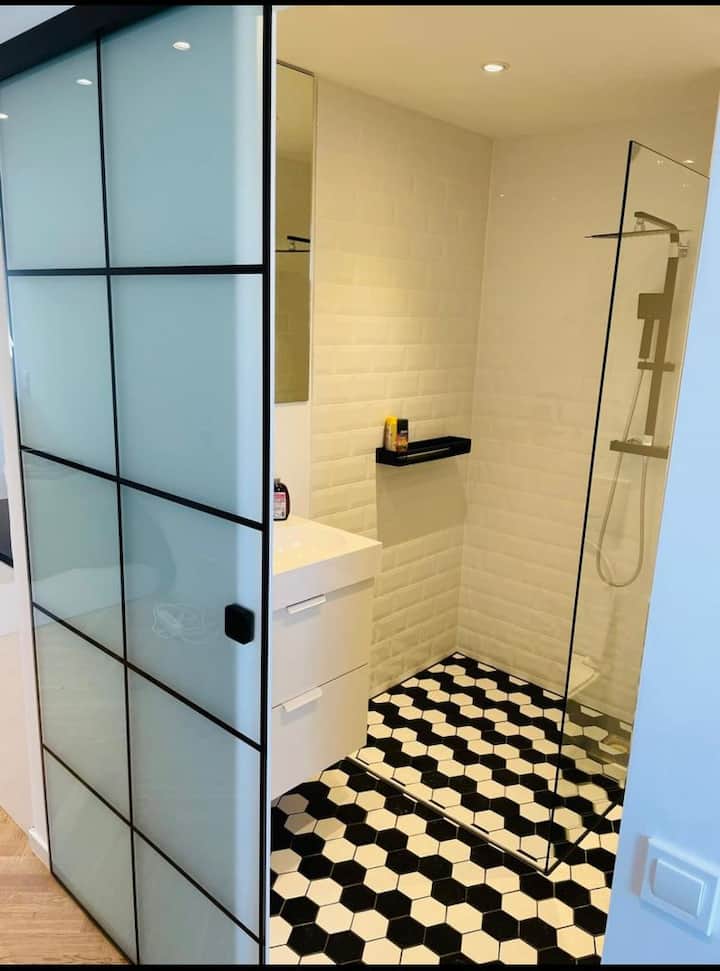 Super Ap Im Belgischen Viertel - Cologne