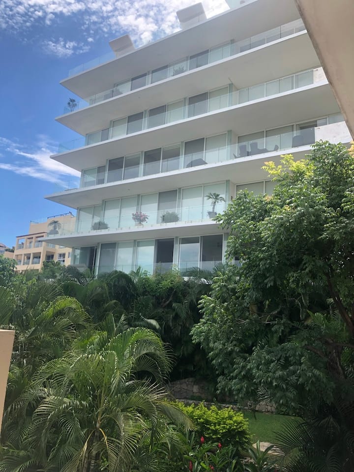 Lujoso Y Amplio Dpto En P. Diam. - Acapulco