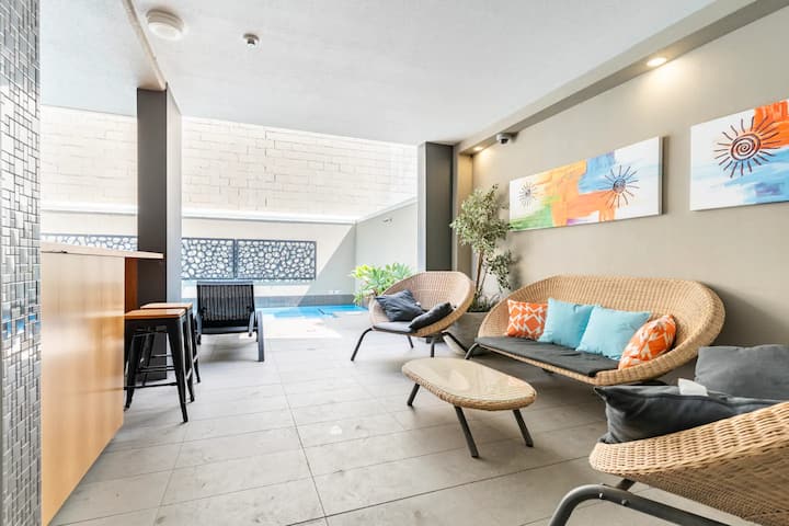 Quaint 1br 1ba Apt W Balcony & Parking Near Cbd M4 - Brisbane