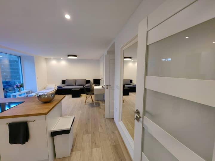 Fantastic 2+kk Apartment In Centre, Parking, Yard - Brünn