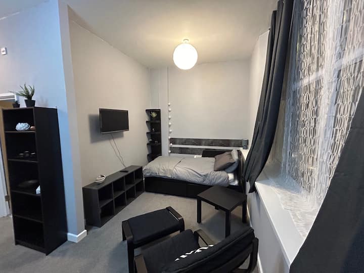 Modern Studio Flat Close Cardiff City Centre - Cardiff