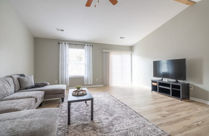 Renovated Home Close To Flw! - Waynesville, MO