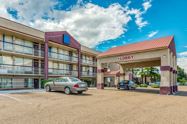 King Bed - Jackson, MS