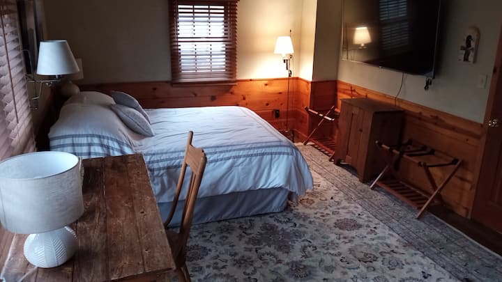 Birch Hill Guest Room - Crosslake, MN