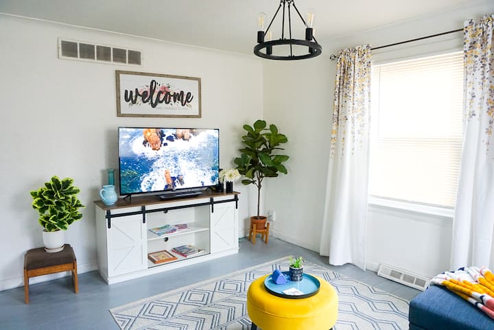 Pet Friendly Parkview Cottage - 털리도
