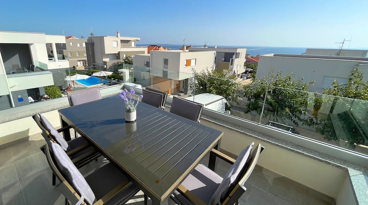 Leomi - Spacious Connect For Two Groups/families - Novalja