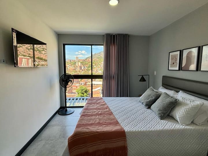 Vista Hermosa/ubicación Privilegiada/ideal Parejas - Medellín