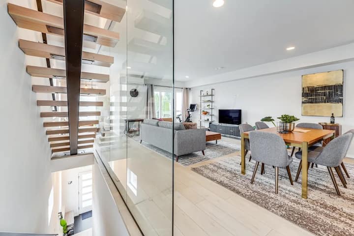 Superhost Luxury 4b3b With Parking|ac|rooftop - Seattle