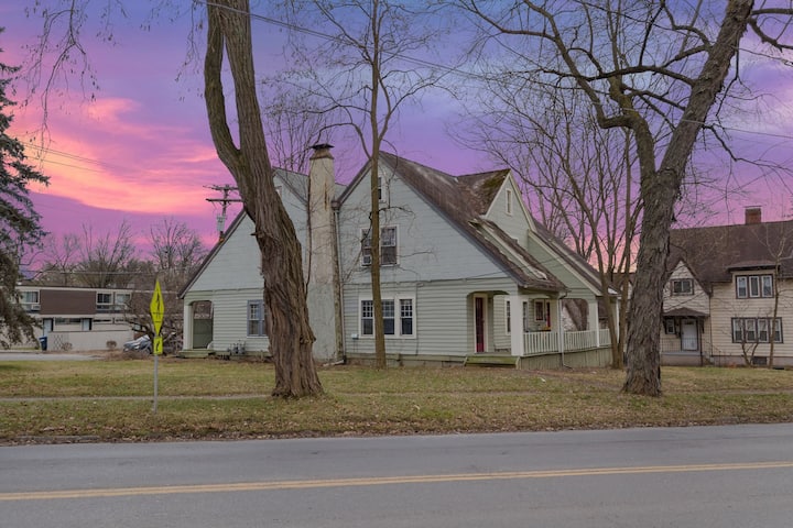 1 Block From Cornell Campus! - Ithaca, NY