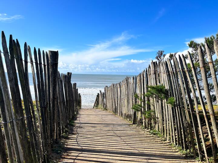 Les Pieds Dans Le Sable - La Tranche-sur-Mer